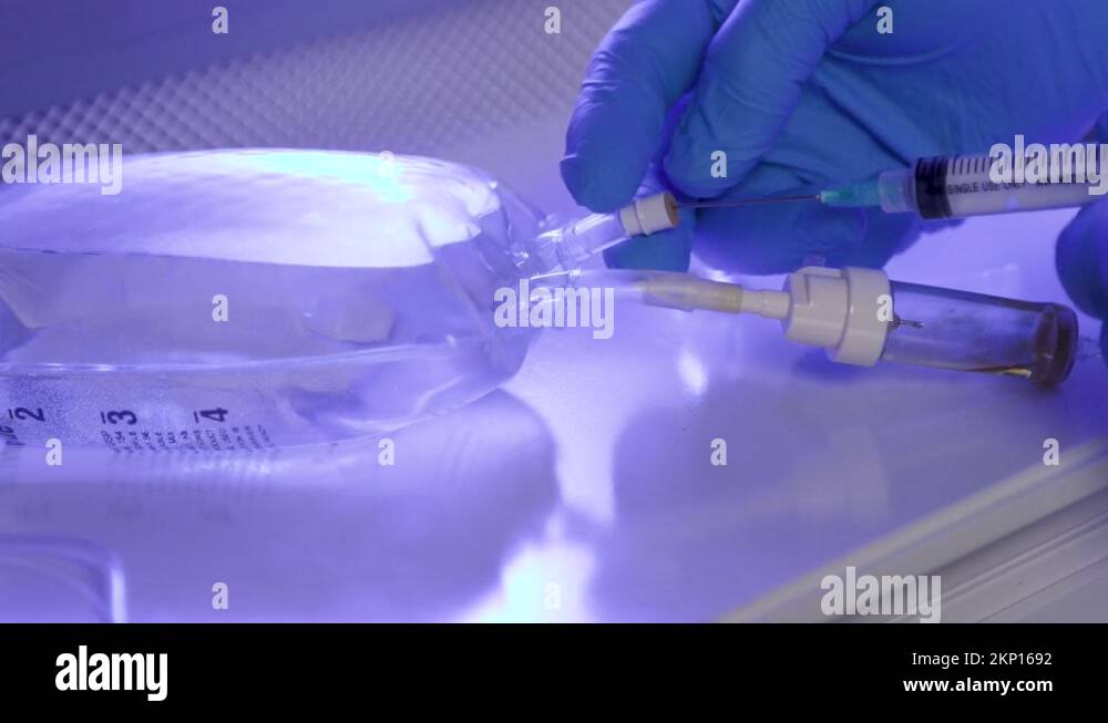 Iv bag syringe Stock Videos & Footage - HD and 4K Video Clips - Alamy