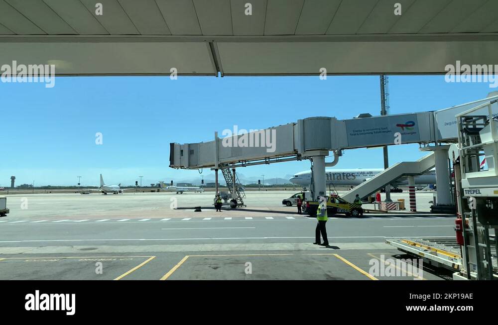 Moving airplane Stock Videos & Footage - HD and 4K Video Clips - Alamy