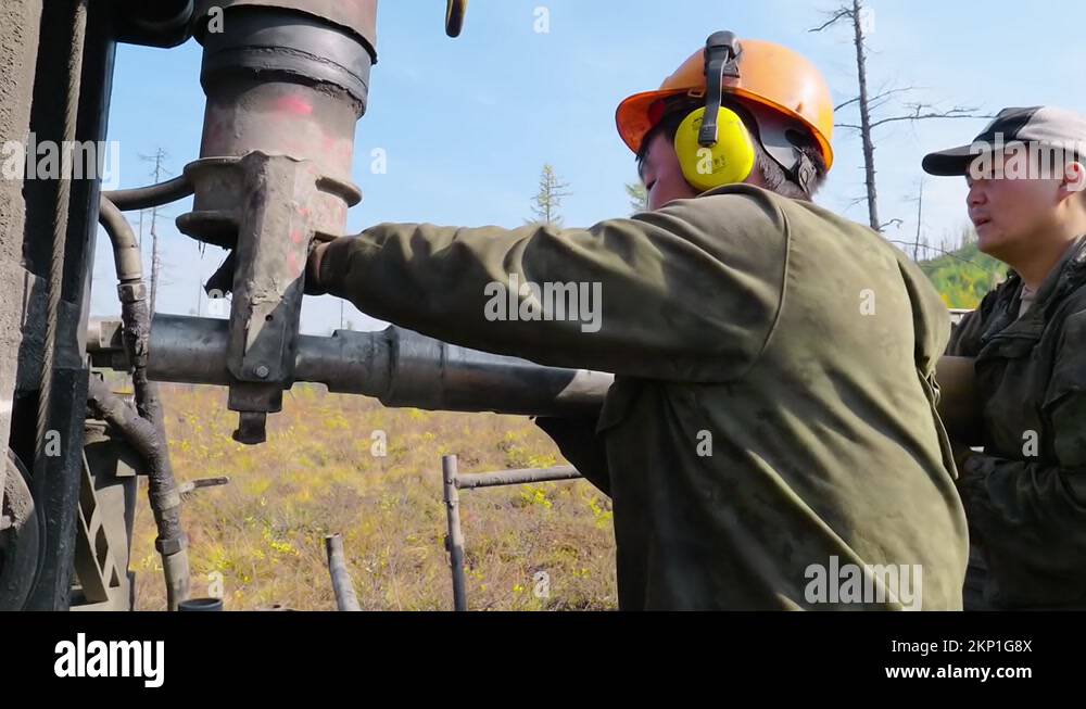 Percussion drilling Stock Videos & Footage - HD and 4K Video Clips - Alamy