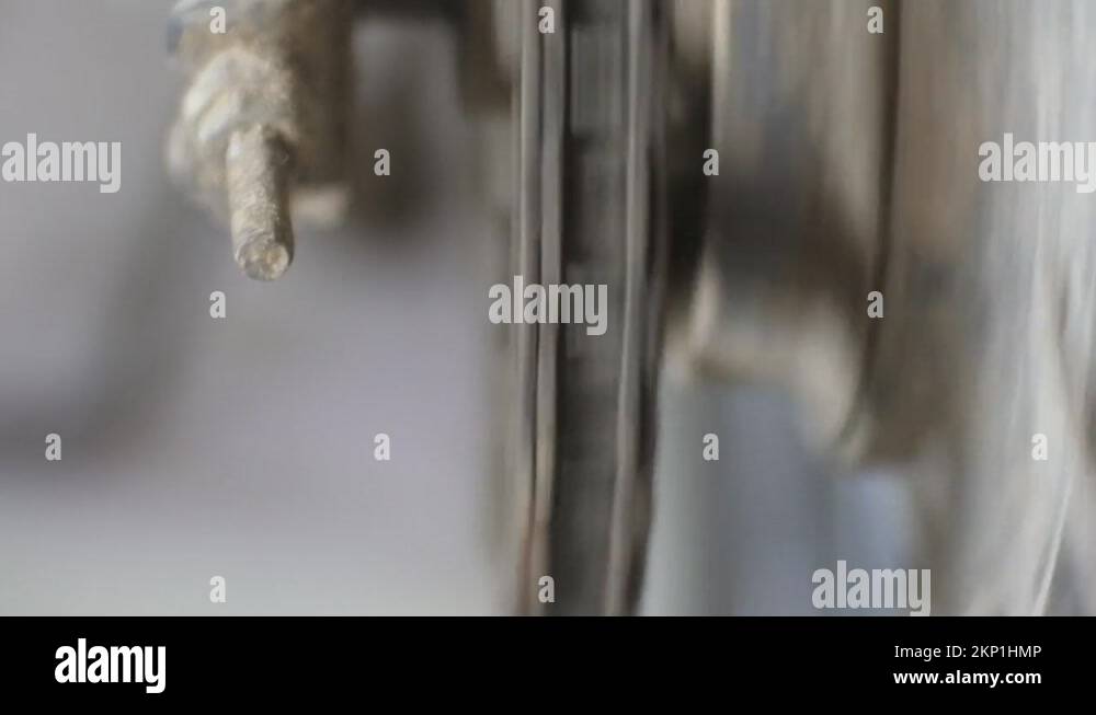 rotation of the gear and chain, video rotation of the engine of a motor ...