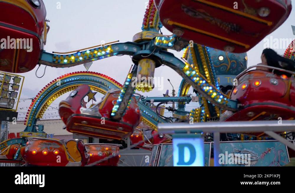 Dynamic light carousel Stock Videos & Footage - HD and 4K Video Clips ...