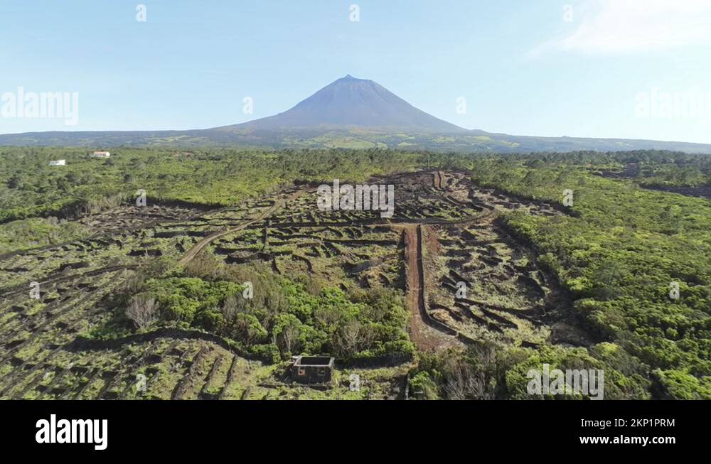 Pico açores Stock Videos & Footage - HD and 4K Video Clips - Alamy