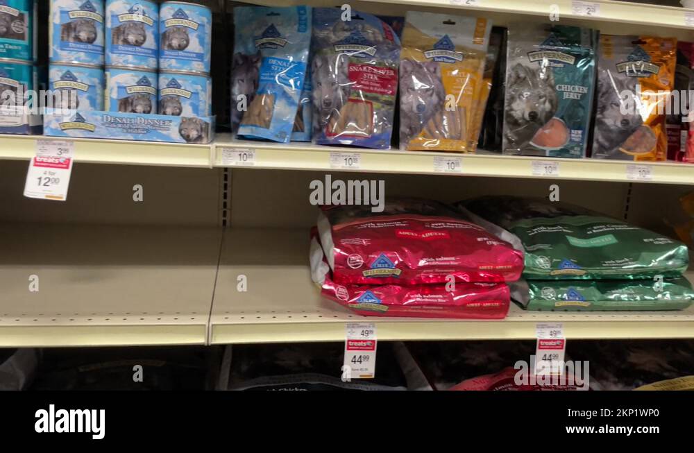 Pet product supermarket aisle Stock Videos & Footage - HD and 4K Video ...