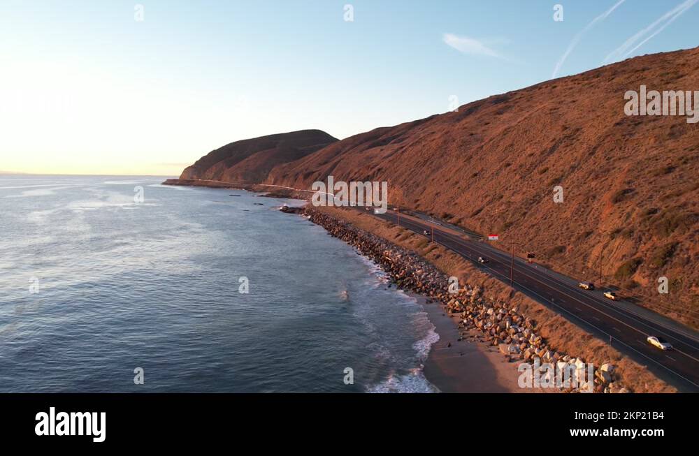 Route 1 malibu Stock Videos & Footage - HD and 4K Video Clips - Alamy