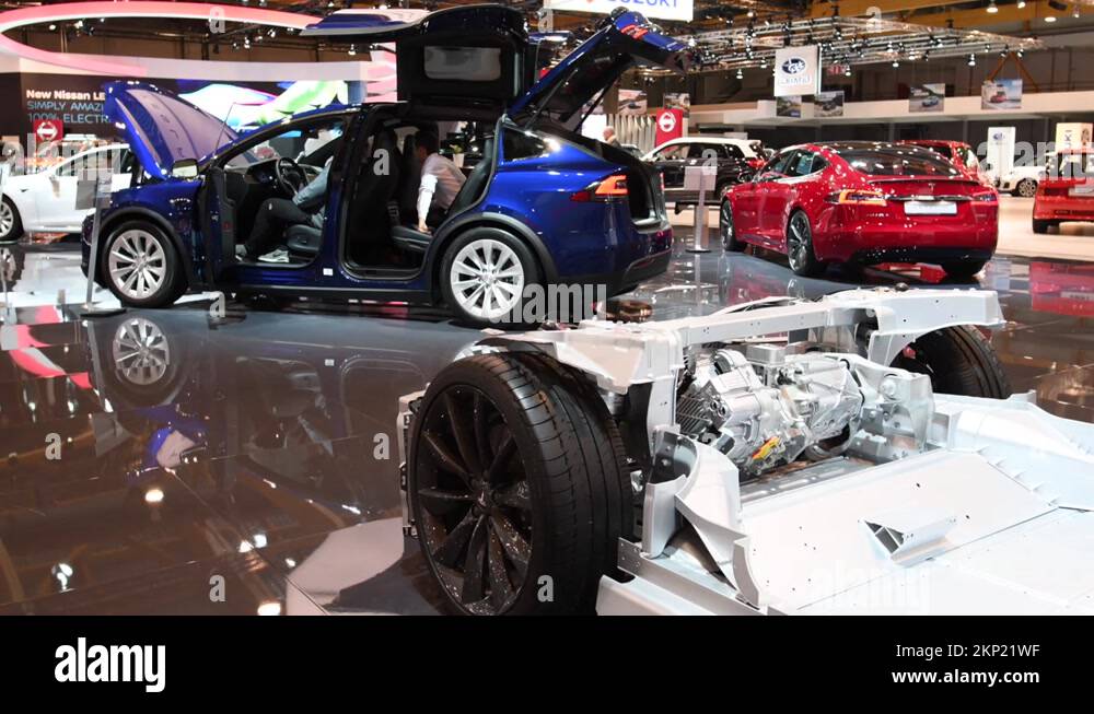 Tesla chassis Stock Videos & Footage - HD and 4K Video Clips - Alamy