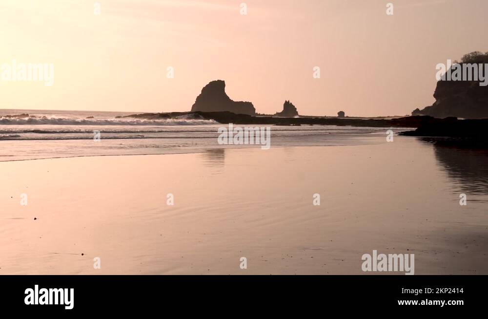 Shark fin bay Stock Videos & Footage - HD and 4K Video Clips - Alamy
