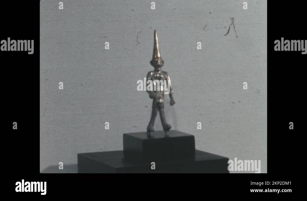 Tall figure Stock Videos & Footage - HD and 4K Video Clips - Alamy