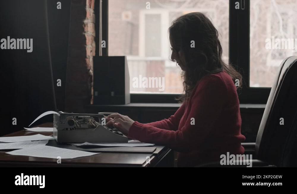 Using typing Stock Videos & Footage - HD and 4K Video Clips - Alamy