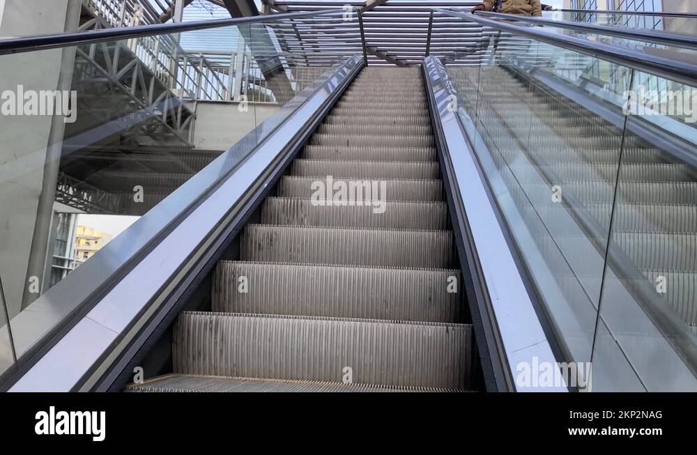 Mechanical escalator Stock Videos & Footage - HD and 4K Video Clips - Alamy