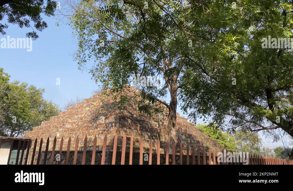 Folly architecture Stock Videos & Footage - HD and 4K Video Clips - Alamy