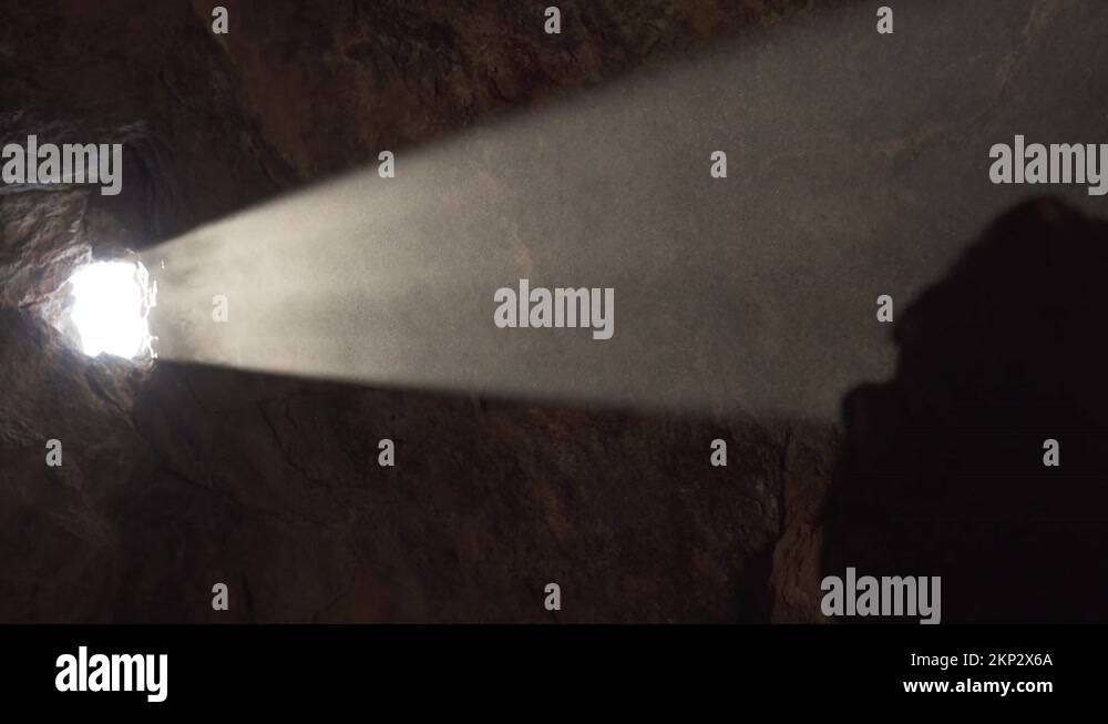 Sunbeam ray Stock Videos & Footage - HD and 4K Video Clips - Alamy