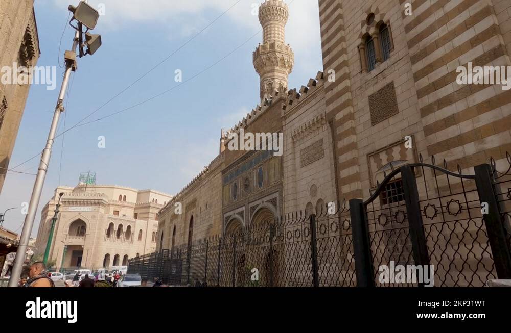 Cairo locals shopping at street market next to Al-Azhar Mosque; Egypt ...