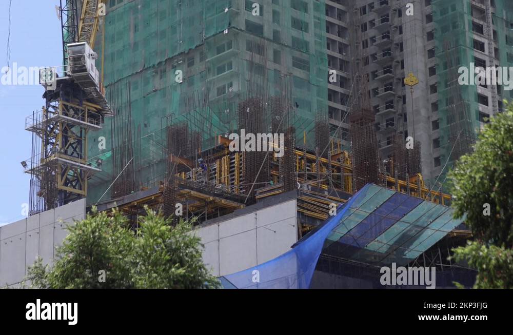 Skyscraper construction tower crane Stock Videos & Footage - HD and 4K ...