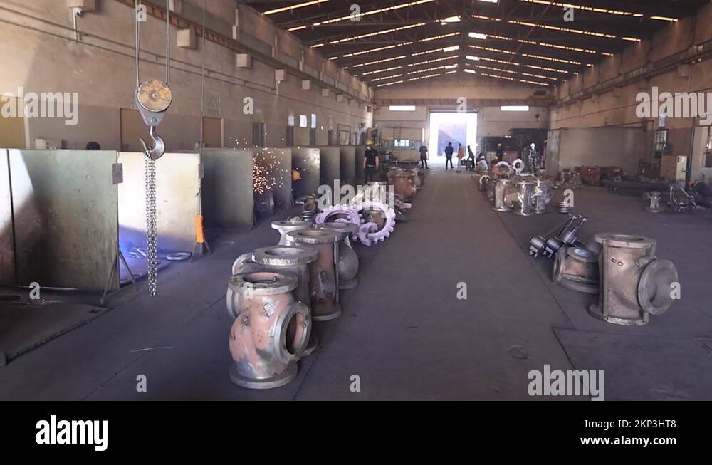 Steel unit construction Stock Videos & Footage - HD and 4K Video Clips ...