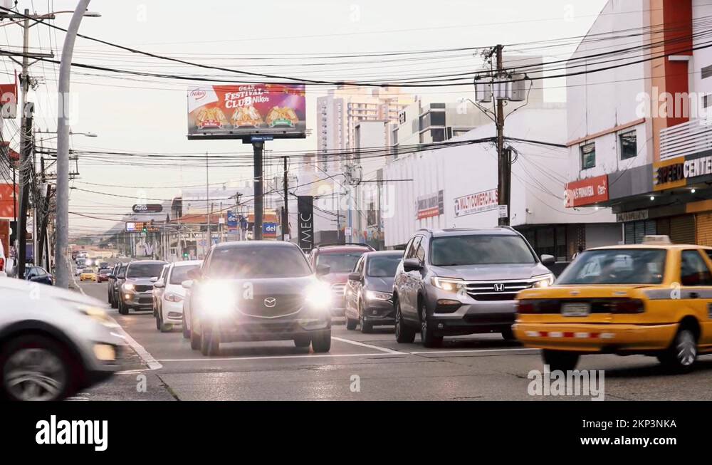 Traffic light trafic Stock Videos & Footage - HD and 4K Video Clips - Alamy