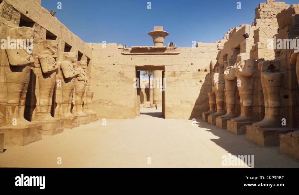 Entry statues Stock Videos & Footage - HD and 4K Video Clips - Alamy