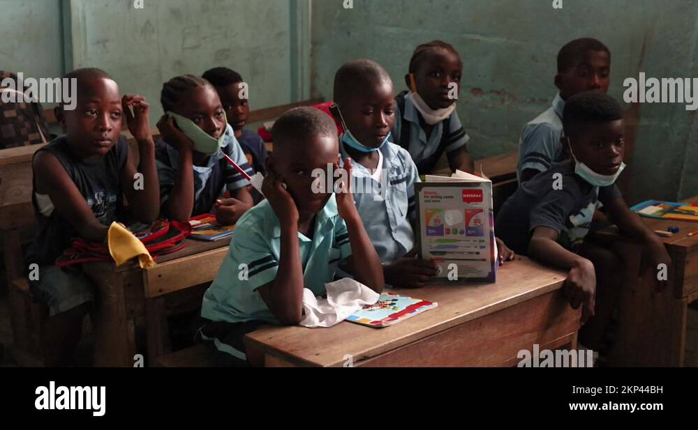 Congested room Stock Videos & Footage - HD and 4K Video Clips - Alamy