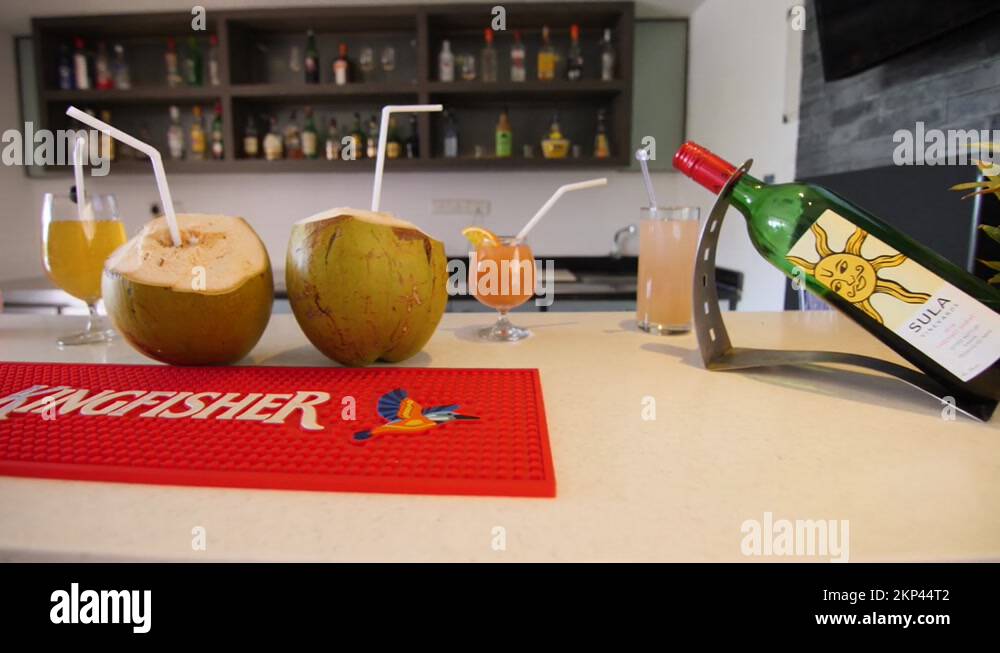 Mocktail drinks Stock Videos & Footage - HD and 4K Video Clips - Alamy