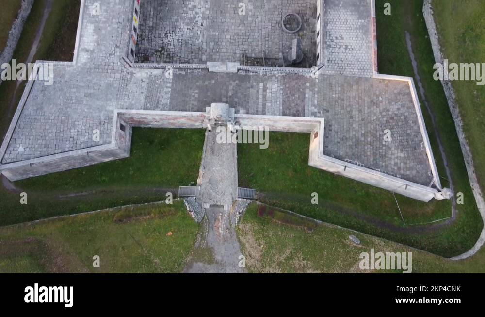 Road palace Stock Videos & Footage - HD and 4K Video Clips - Alamy