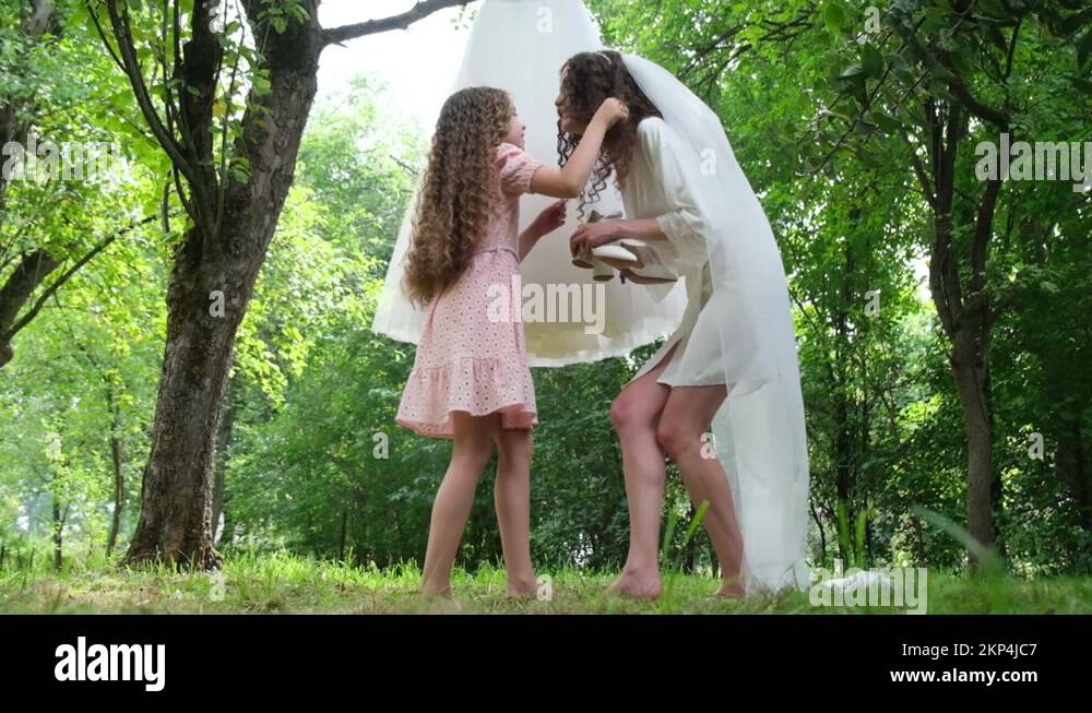 Little brides Stock Videos & Footage - HD and 4K Video Clips - Alamy