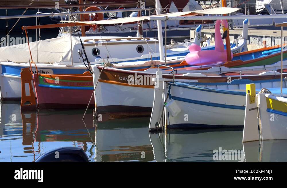 Traditional barque Stock Videos & Footage - HD and 4K Video Clips - Alamy