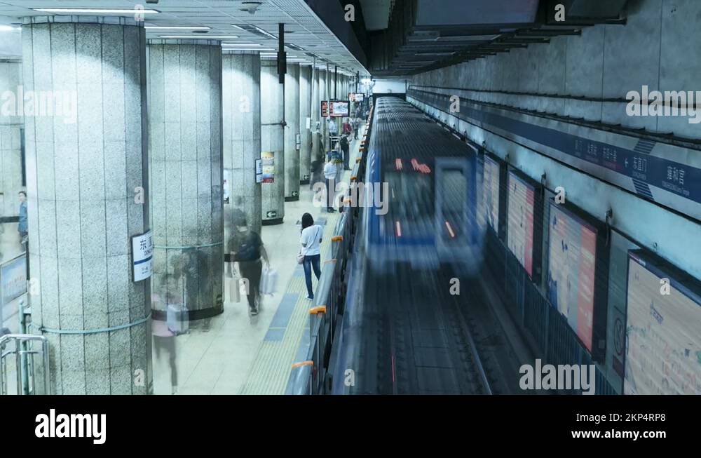 Busy subway Stock Videos & Footage - HD and 4K Video Clips - Alamy