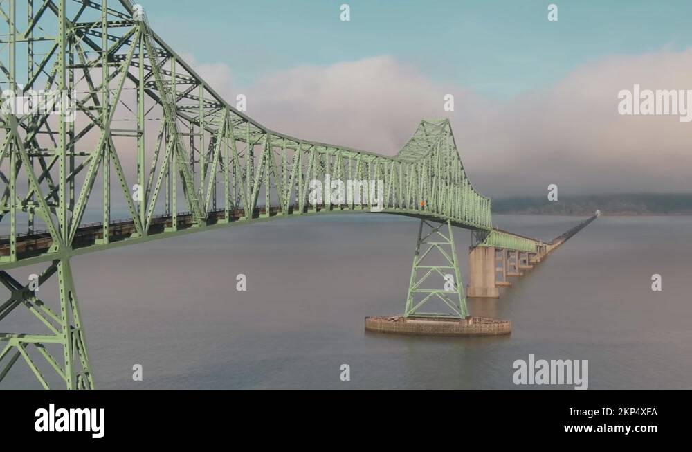 4K Aerial Big steel bridge on Columbia river in Oregon Drone dolly out ...