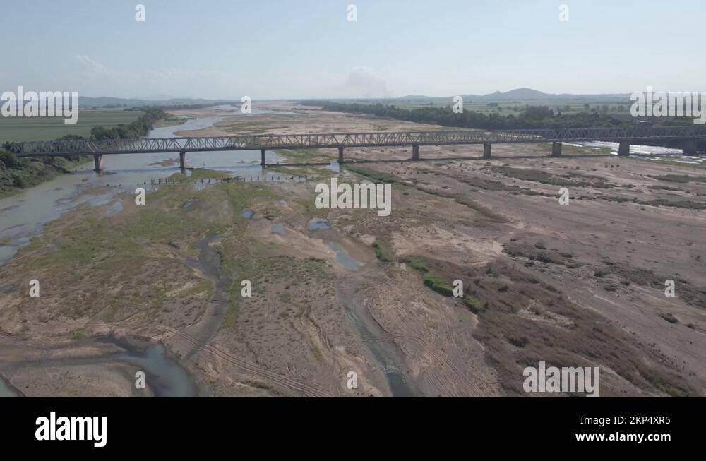 Shire of burdekin Stock Videos & Footage - HD and 4K Video Clips - Alamy