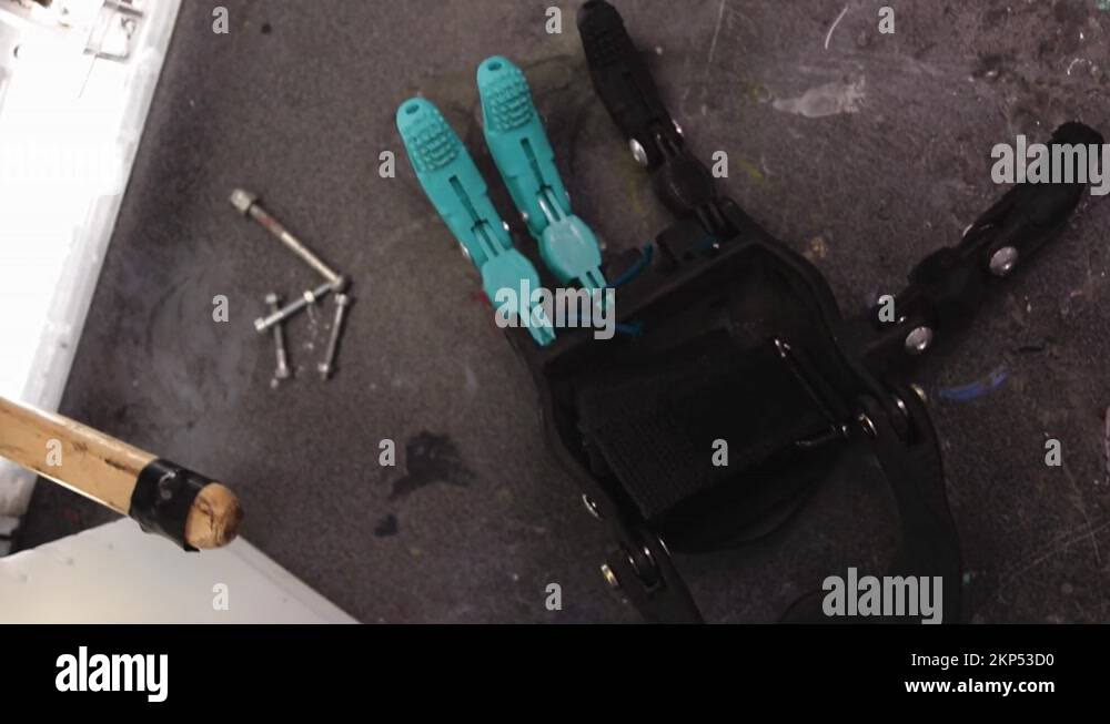 Prostheticarm Stock Videos & Footage - HD and 4K Video Clips - Alamy