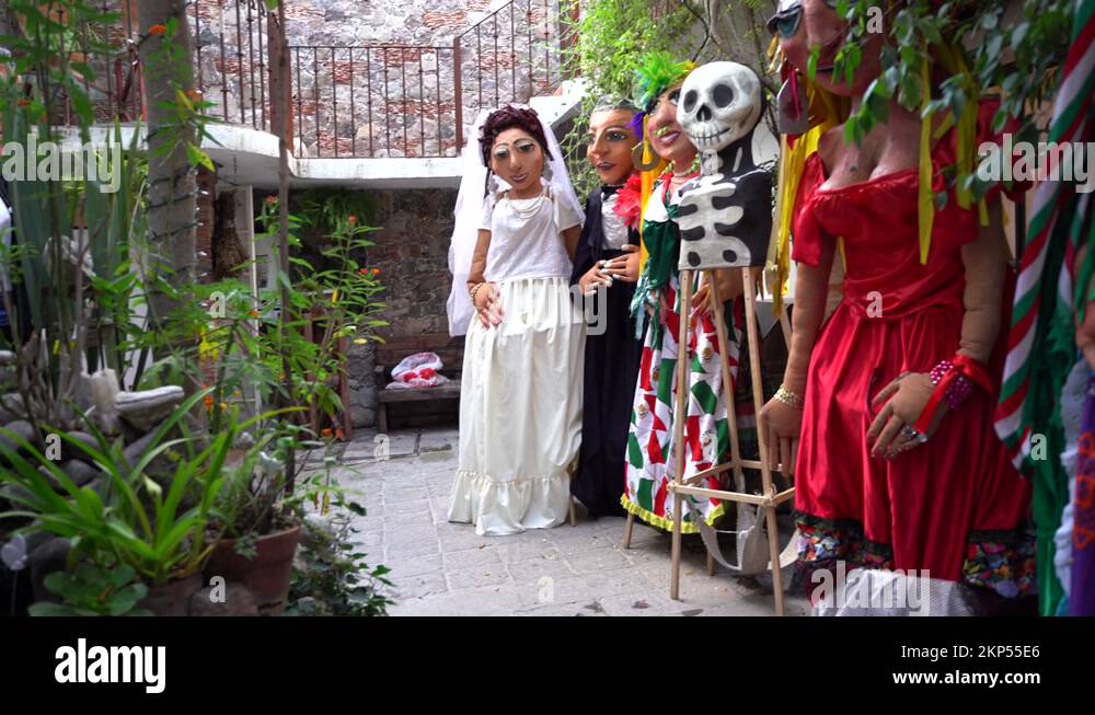 Famous dead people Stock Videos & Footage - HD and 4K Video Clips - Alamy