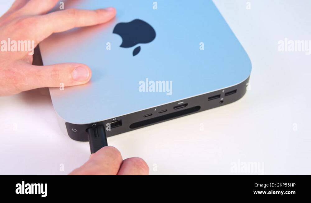 Presentation of new mac mini with m1 chip. Connecting a small computer ...