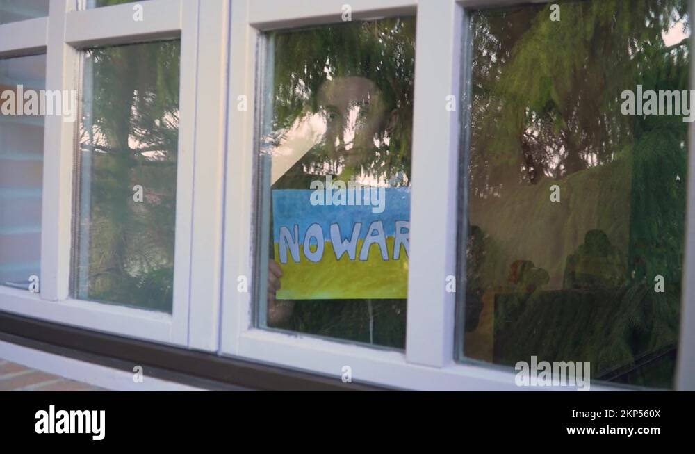 War on want placard Stock Videos & Footage - HD and 4K Video Clips - Alamy