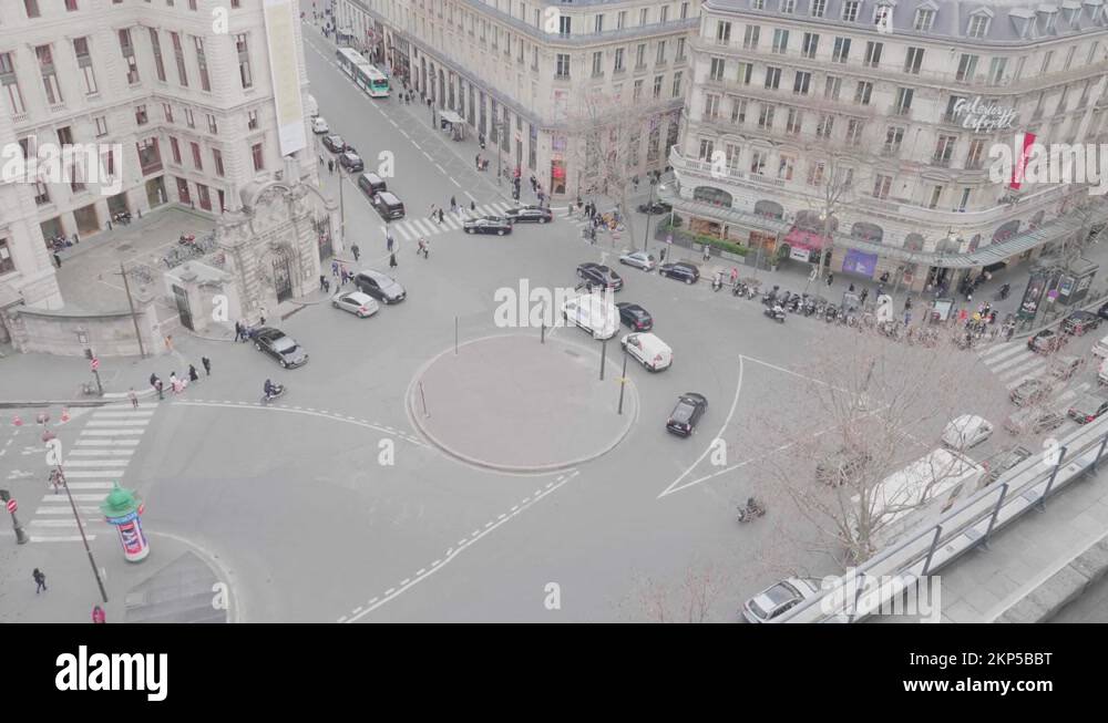 Traffic paris roundabout Stock Videos & Footage - HD and 4K Video Clips ...
