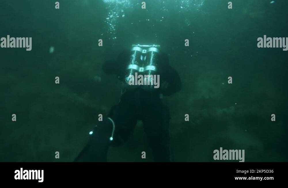 Deep sea rescue Stock Videos & Footage - HD and 4K Video Clips - Alamy