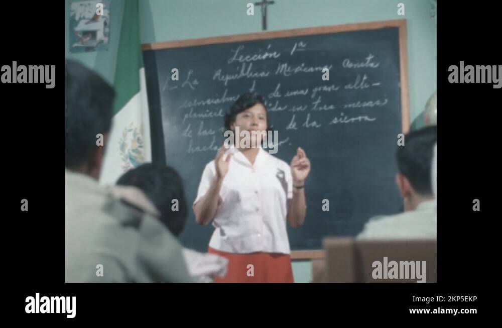 Mexican classroom Stock Videos & Footage - HD and 4K Video Clips - Alamy