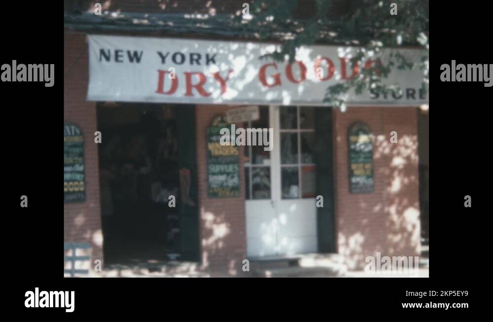 1950s store front Stock Videos & Footage - HD and 4K Video Clips - Alamy