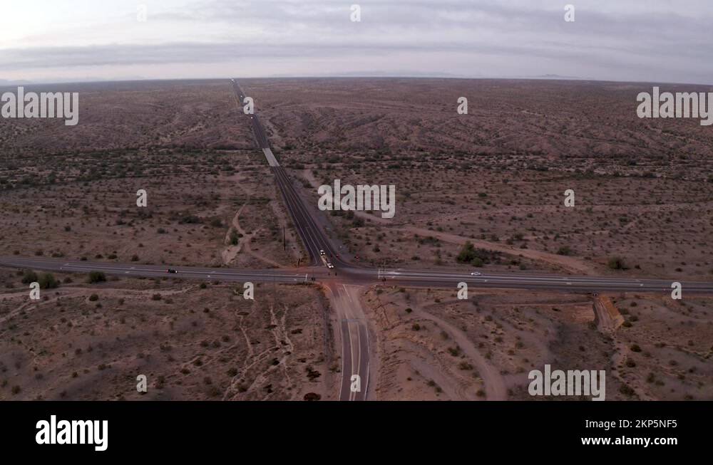 Desert crossroads Stock Videos & Footage - HD and 4K Video Clips - Alamy