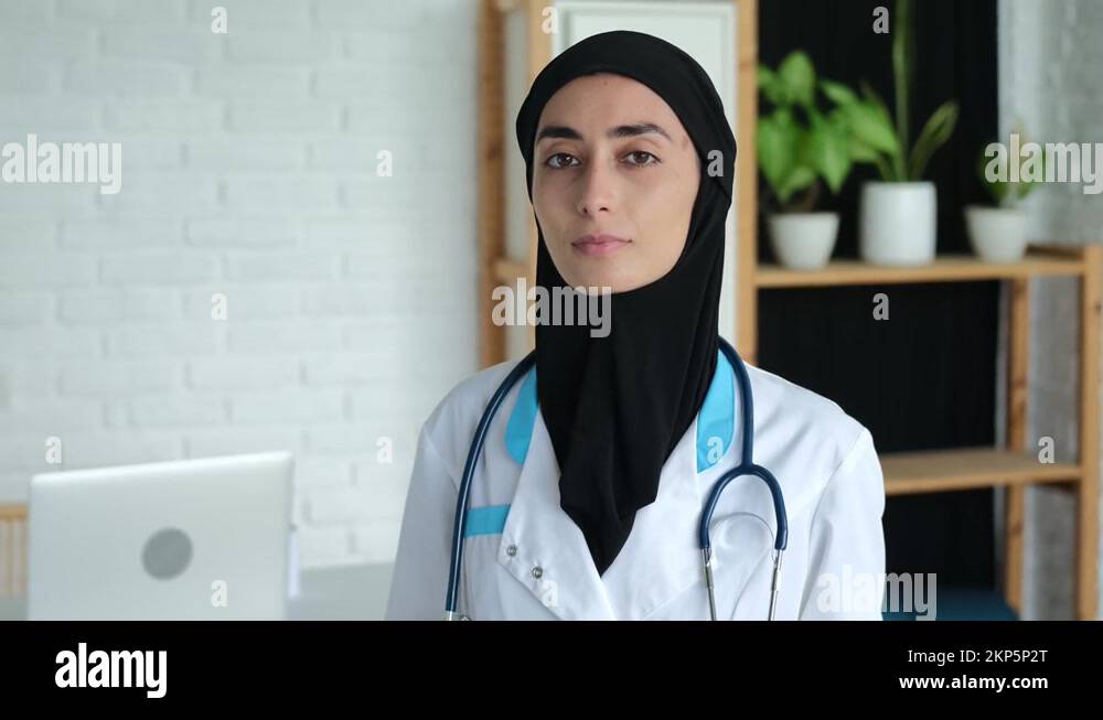 Woman hijab hospital Stock Videos & Footage - HD and 4K Video Clips - Alamy