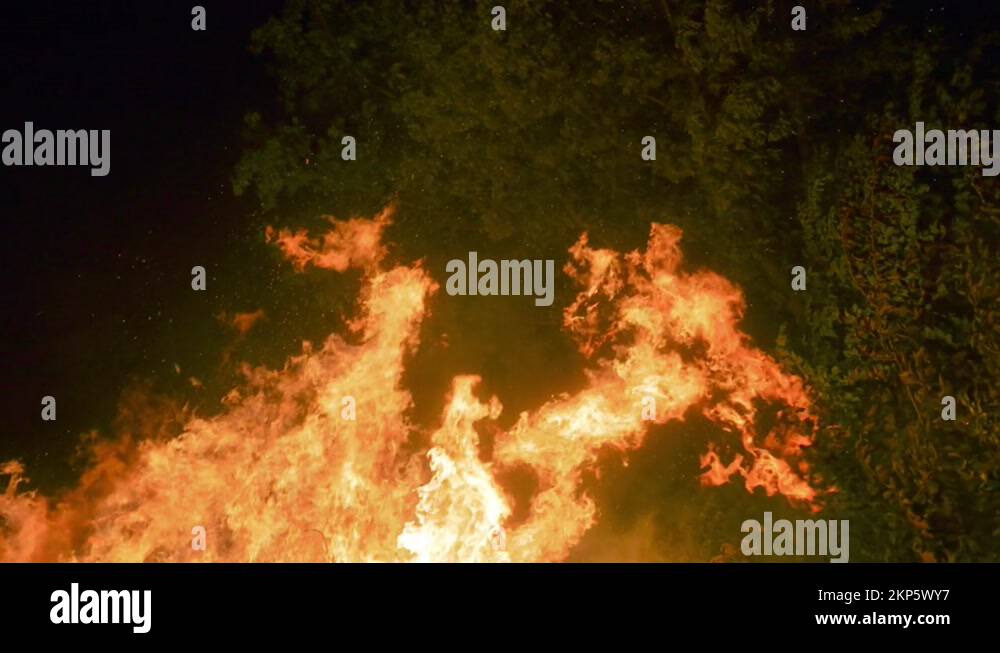 Enormous fire Stock Videos & Footage - HD and 4K Video Clips - Alamy