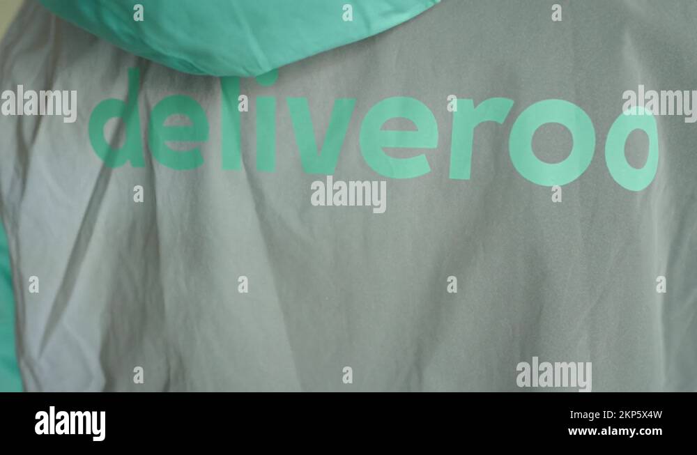 Deliveroo logo Stock Videos & Footage - HD and 4K Video Clips - Alamy