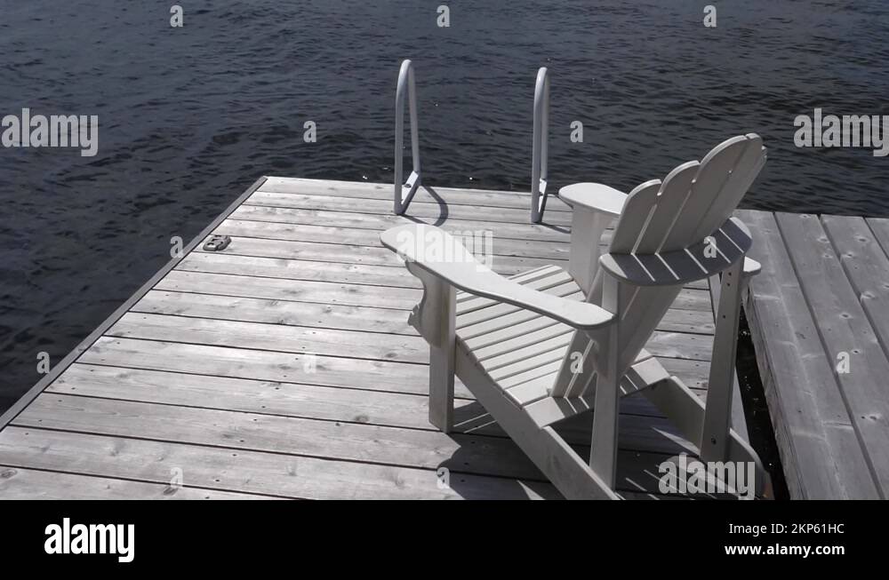 Muskoka lake dock Stock Videos & Footage - HD and 4K Video Clips - Alamy