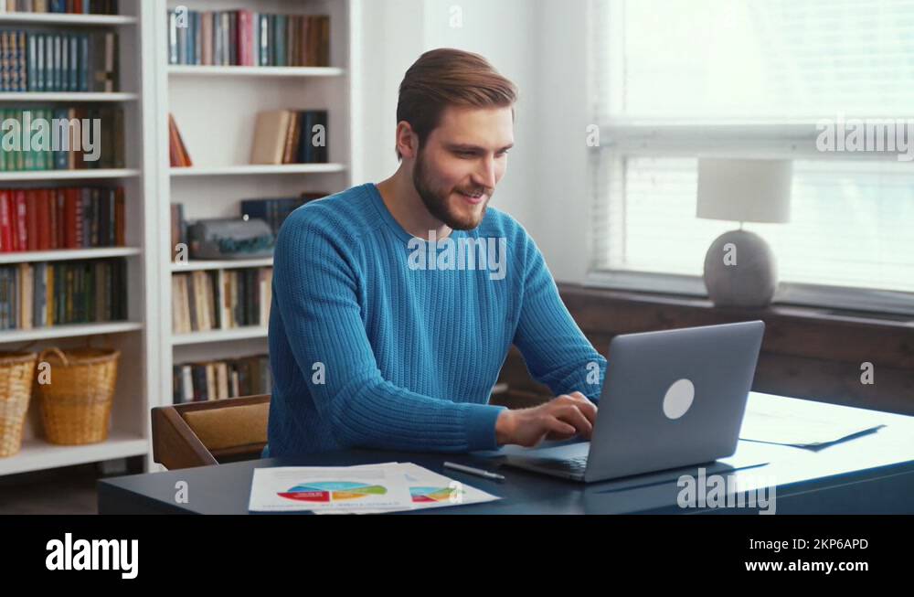 Professional typing Stock Videos & Footage - HD and 4K Video Clips - Alamy