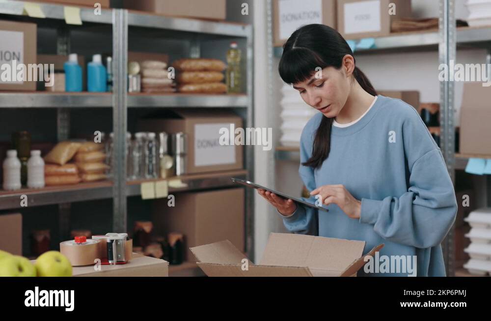 Tablet packing Stock Videos & Footage - HD and 4K Video Clips - Alamy