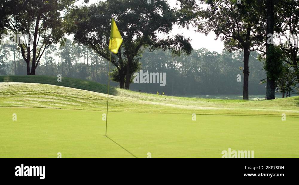 Golf green flag Stock Videos & Footage - HD and 4K Video Clips - Alamy