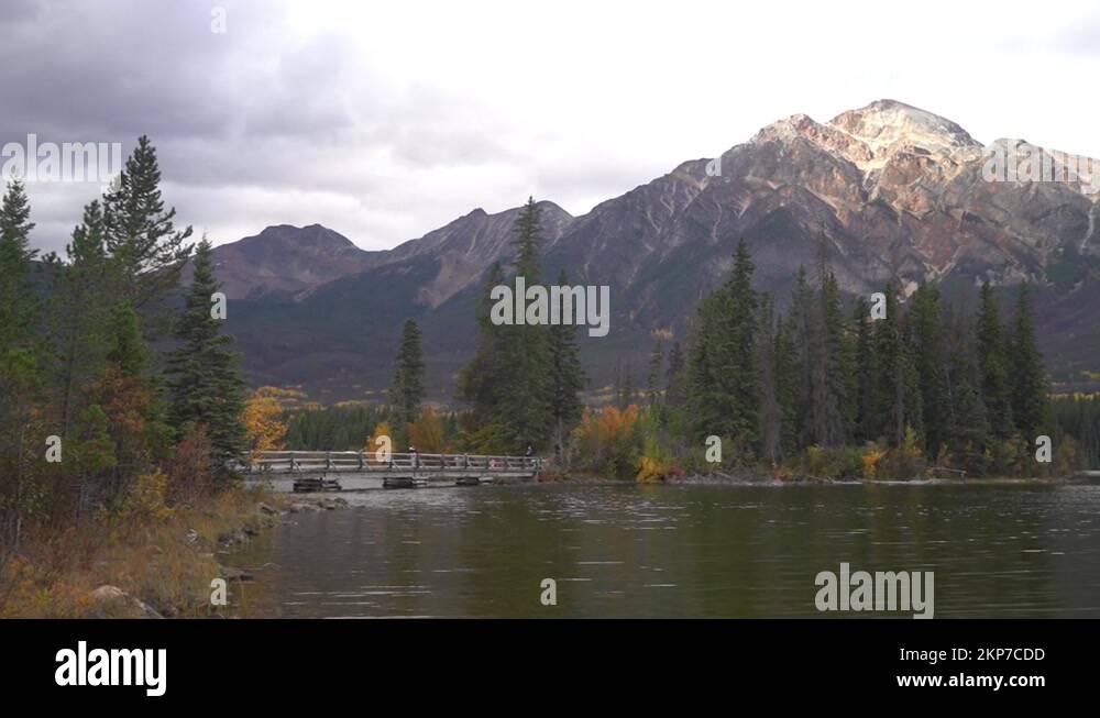 Pyramid lake trail Stock Videos & Footage - HD and 4K Video Clips - Alamy