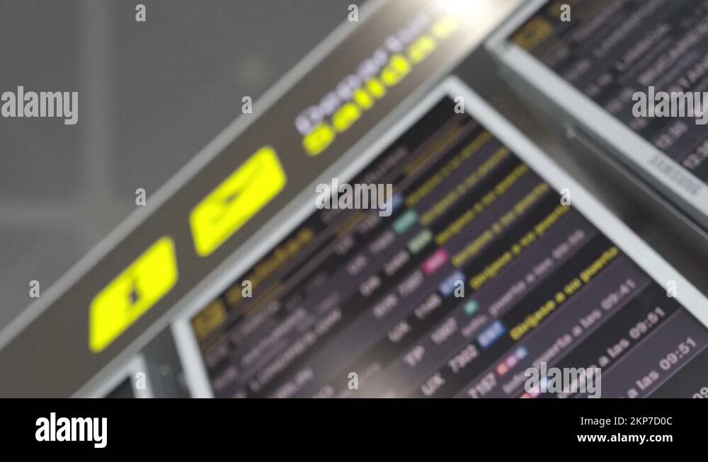 Airport flight board Stock Videos & Footage - HD and 4K Video Clips - Alamy