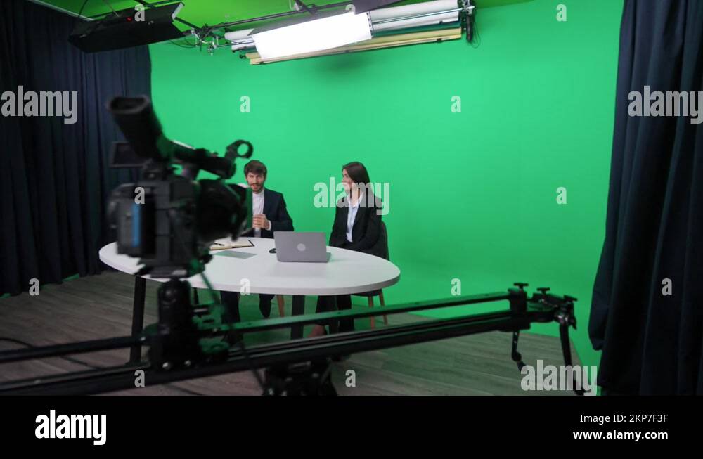 News journalist man Stock Videos & Footage - HD and 4K Video Clips - Alamy