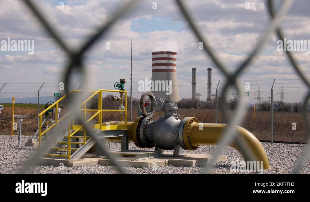 Gas transmission pipeline Stock Videos & Footage - HD and 4K Video ...