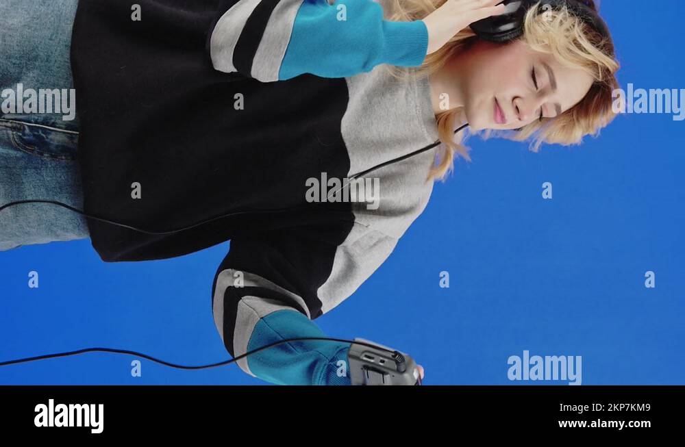 Walkman era Stock Videos & Footage - HD and 4K Video Clips - Alamy