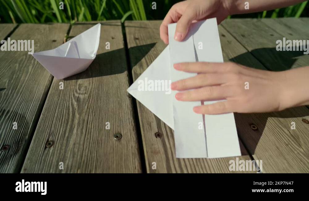 Bending figure Stock Videos & Footage - HD and 4K Video Clips - Alamy